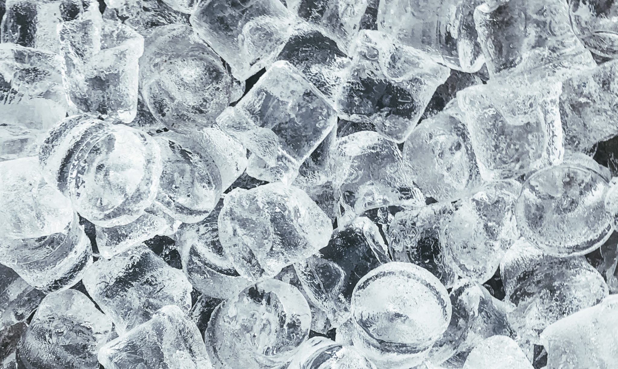 Tout savoir sur le glaçon, l'essentiel du cocktail